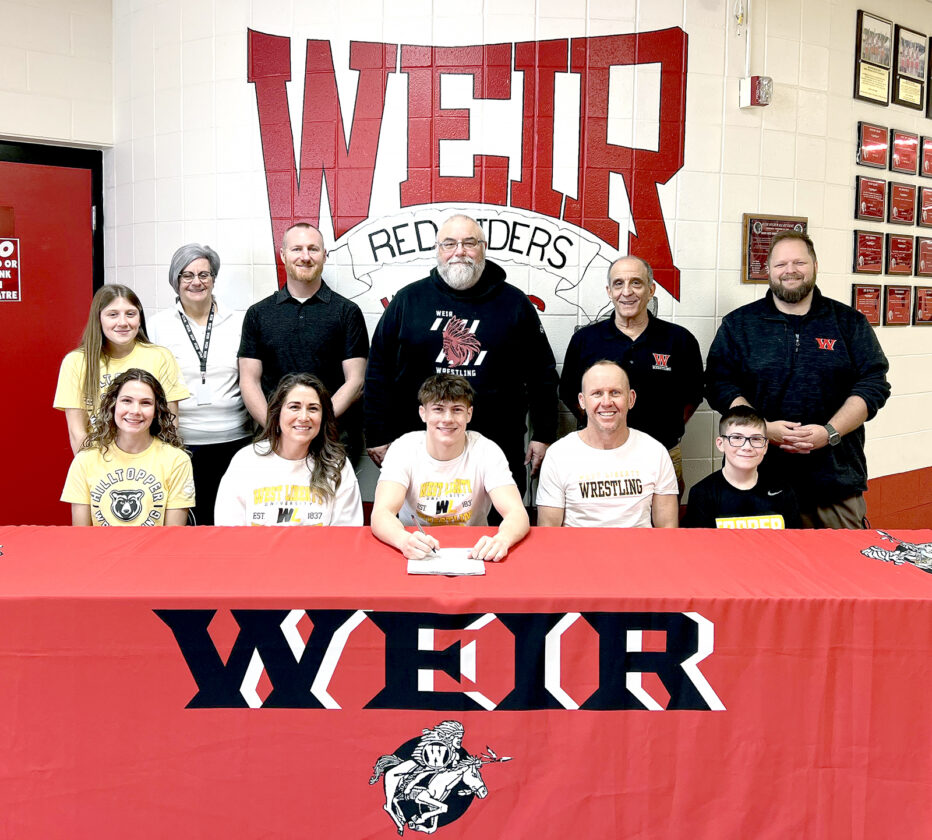 Young wrestles his way to West Lib | News, Sports, Jobs - The Herald Star
